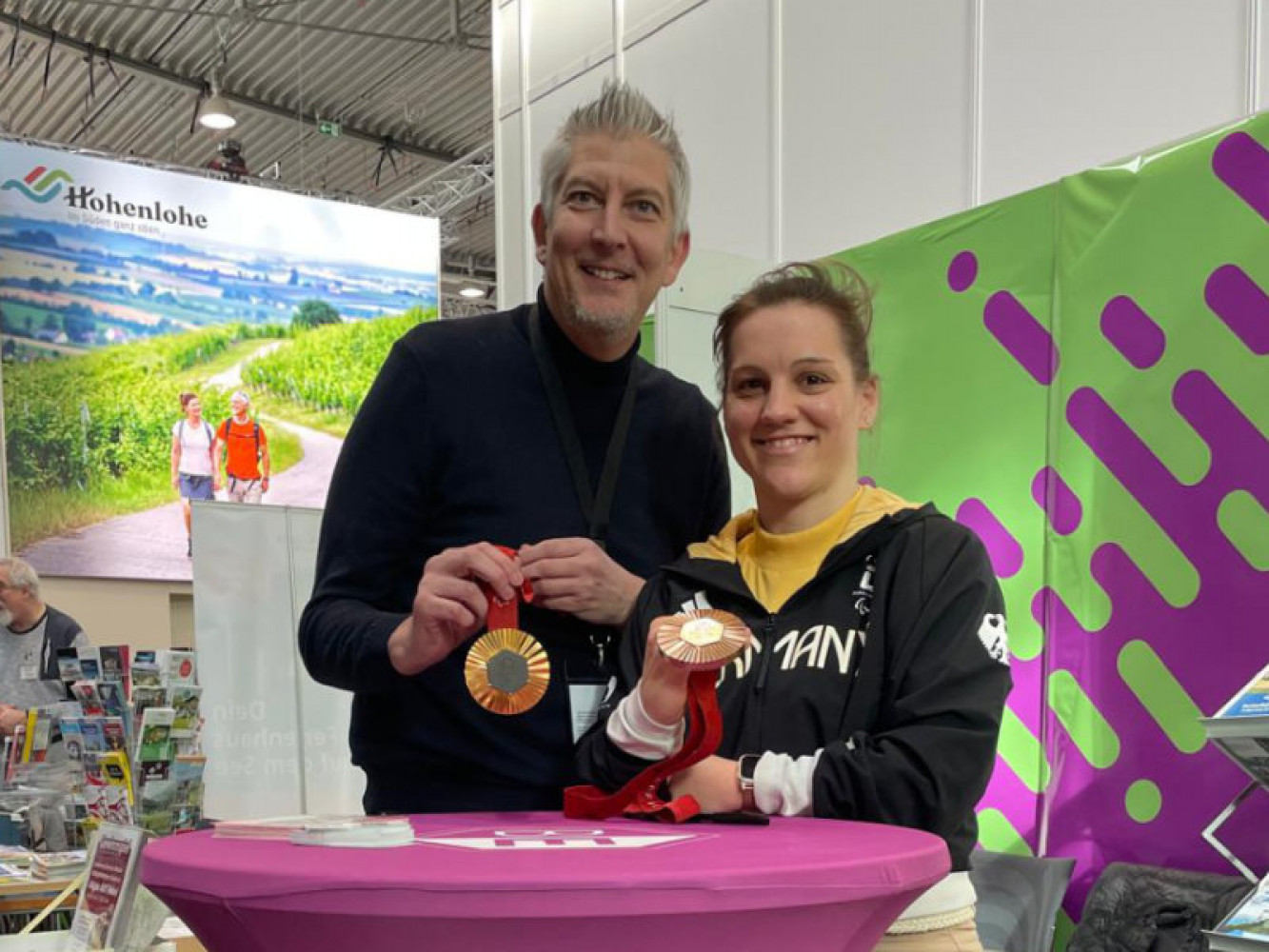 Olympiasiegerin Hausberger zu Besuch auf der CMT 2025 - Barrierefrei ...